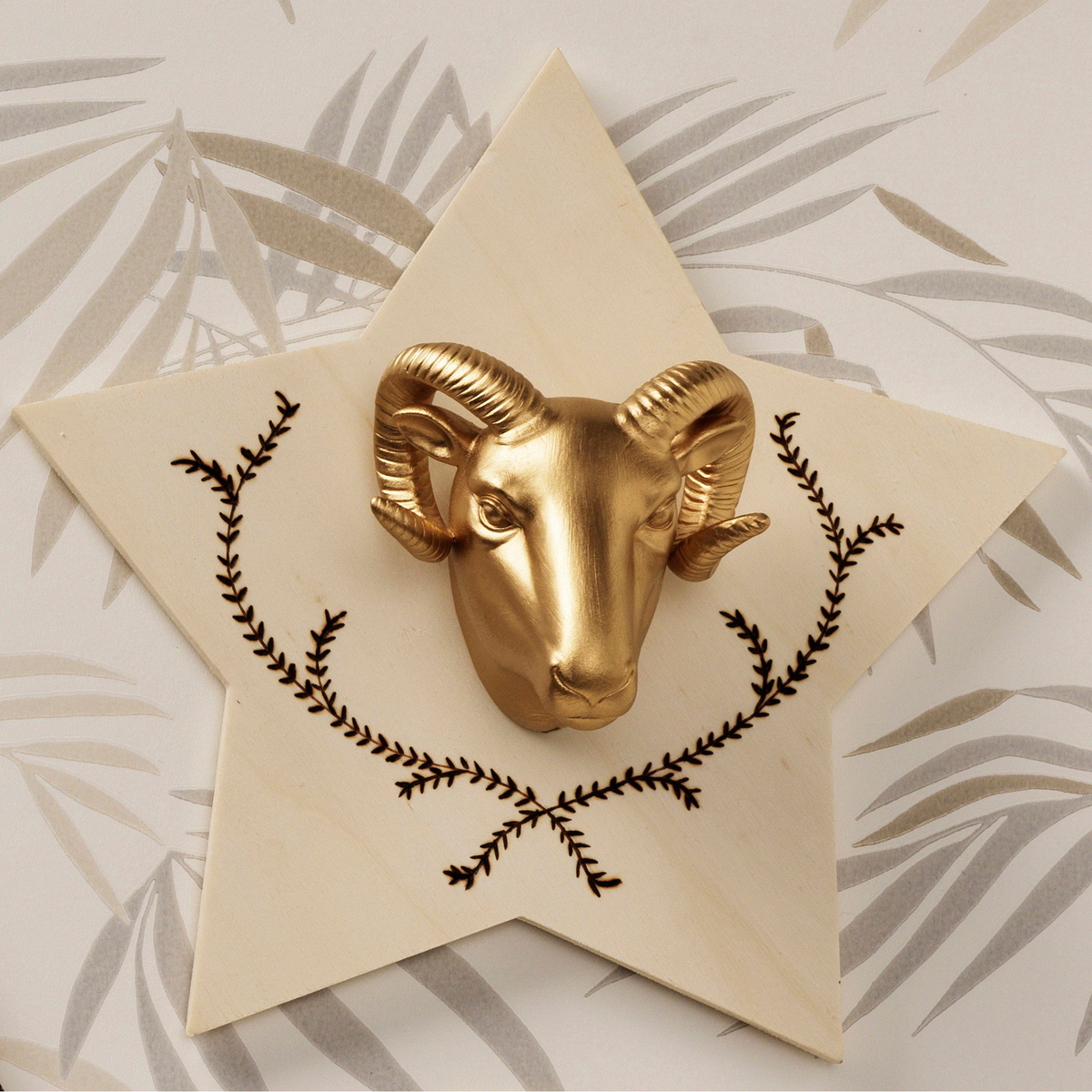 Svipenn til tre, lær og kork. Metallstativ og 4 svispisser + 1 ...