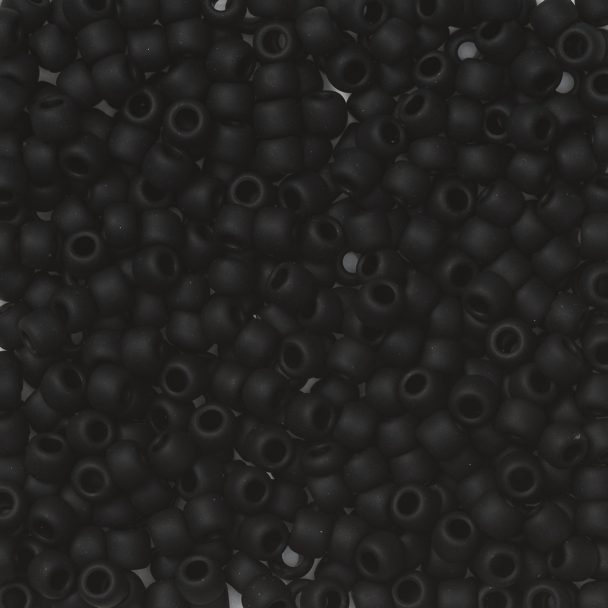 TOHO-pärlor runda 11/0 – matt svart, 49F Transparent frosted jet black ...