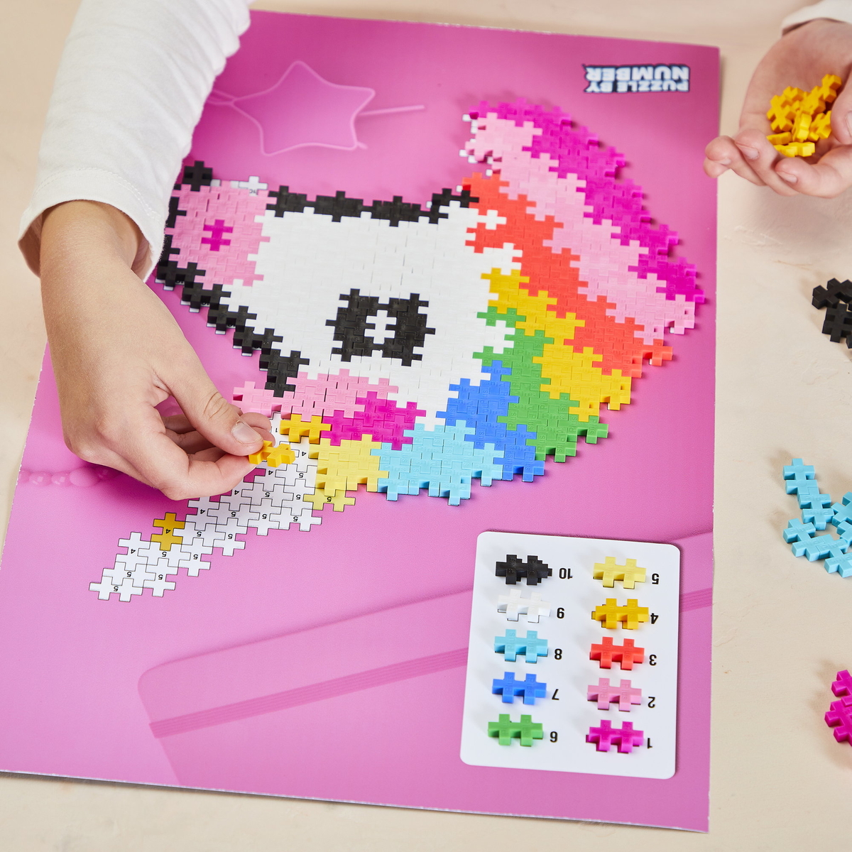 Plus-Plus Puzzle by number unicorn – pusle en nydelig enhjørning, 250 deler | Panduro